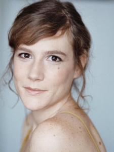 Charlotte Hirsch - Seriebox