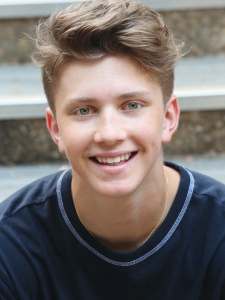 Luke Harmon's Instagram, Twitter & Facebook on IDCrawl