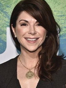 The Nine Lives of Chloe King - Seriebox