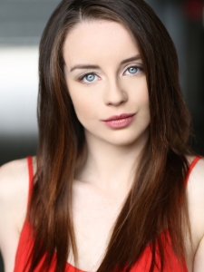 Kacey Rohl - Seriebox